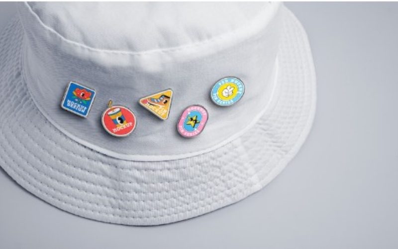 China Designs Custom Pins to Exchange with Others