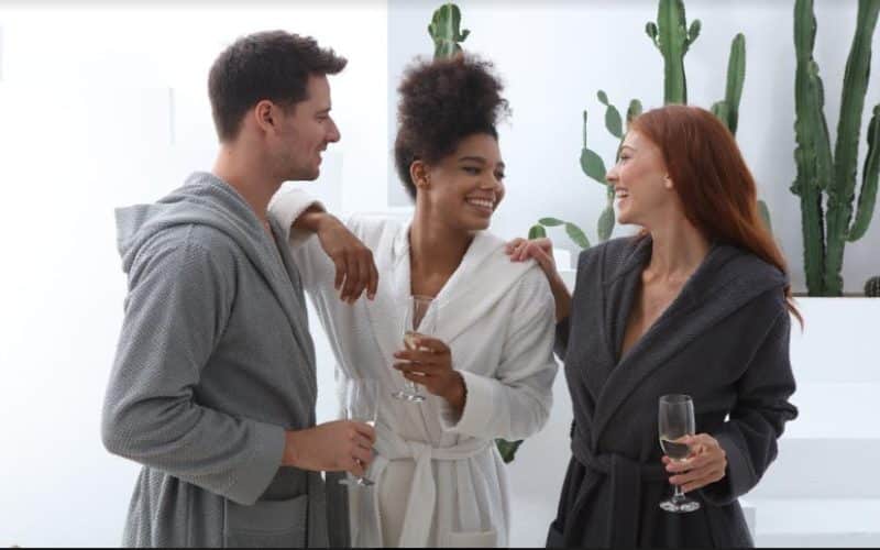 Bathrobe Fabrics 101: A Guide to Choosing the Perfect Material for You